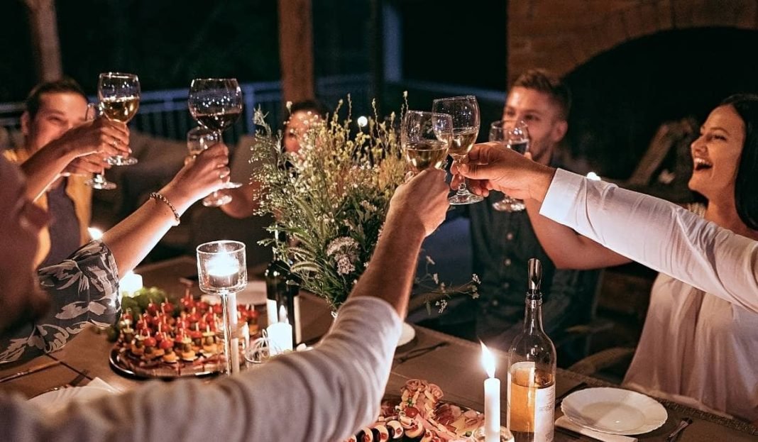 59 Best Dinner Captions for Instagram