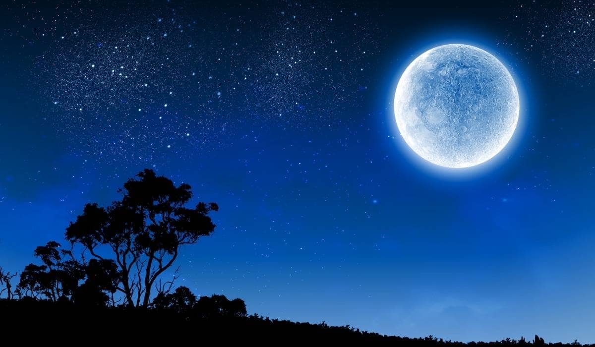 77 Moon Captions for Instagram