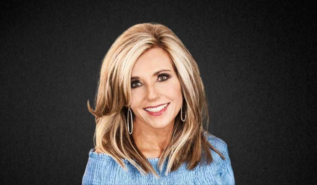99 Best Beth Moore Quotes to Inspire Faith and Strength