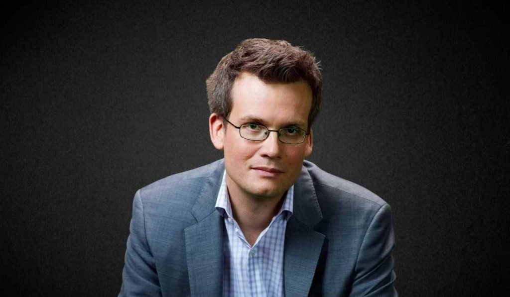 127 John Green Quotes to Change How You See Life