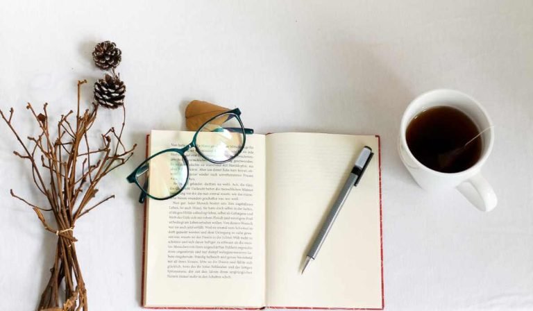 87 Diary Captions for Instagram That Everyone Will Save - Unico Things